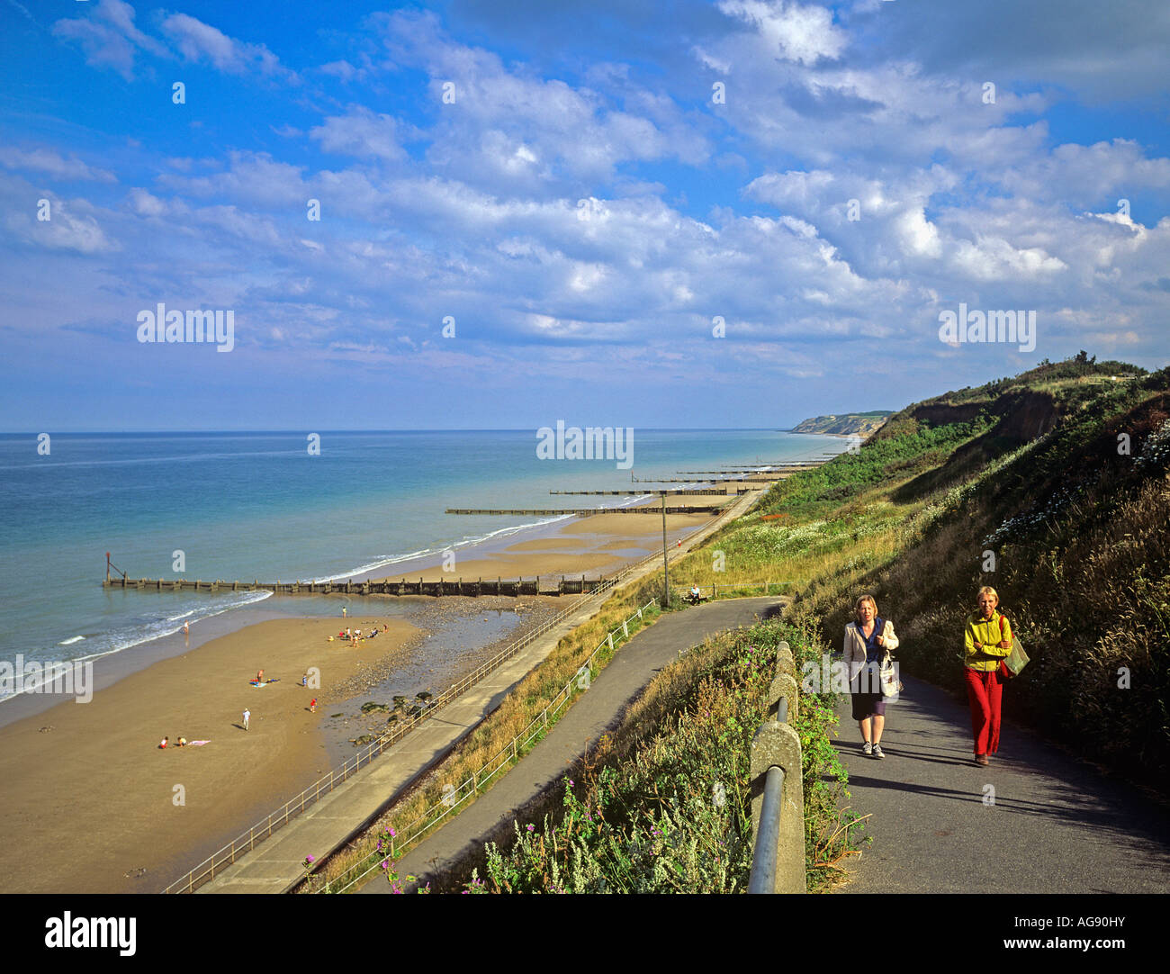 Groynes and sea defences below the unstable cliffs at Overstrand East ...