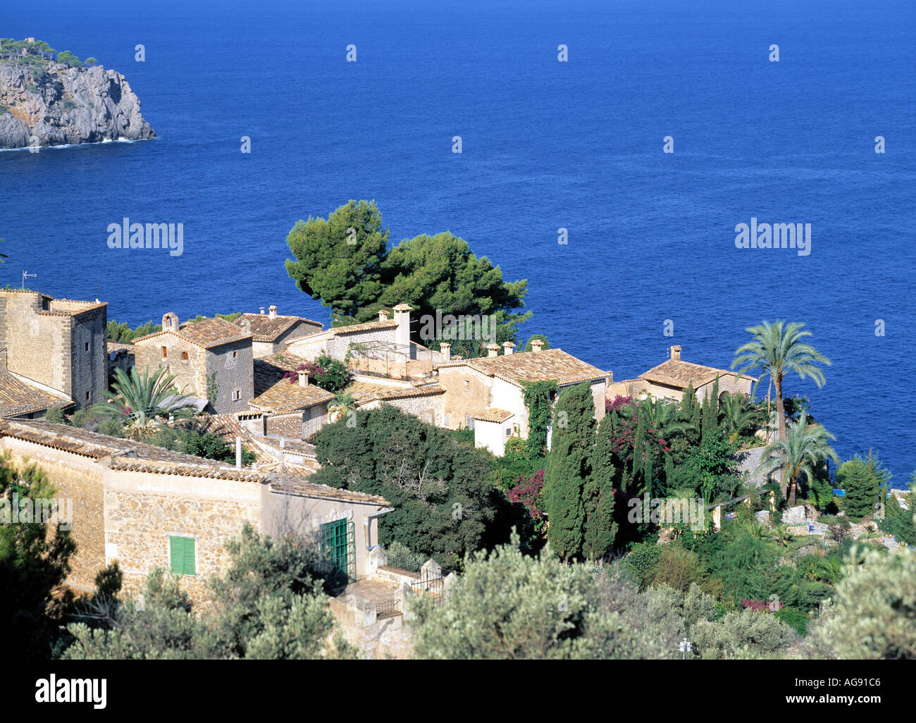 Alcari hi-res stock photography and images - Alamy