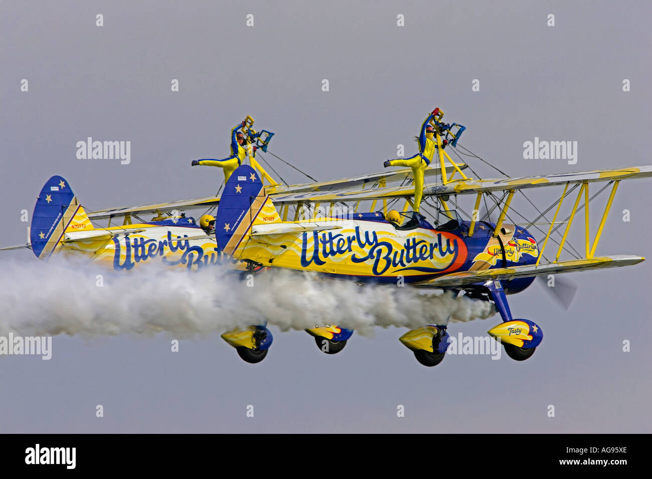 Wingwalker vintage hi-res stock photography and images - Alamy