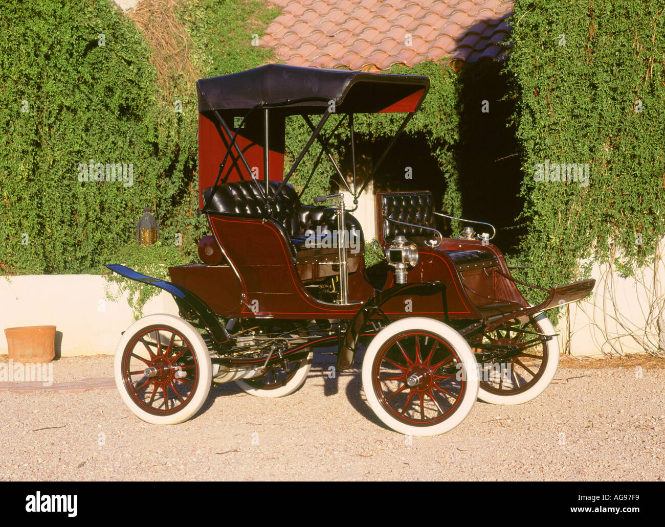 1903 Pierce Motorette Runabout Stock Photo - Alamy