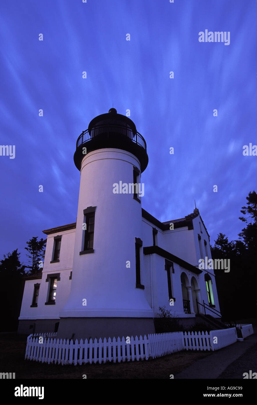 Admiralty head lighthouse hi-res stock photography and images - Alamy