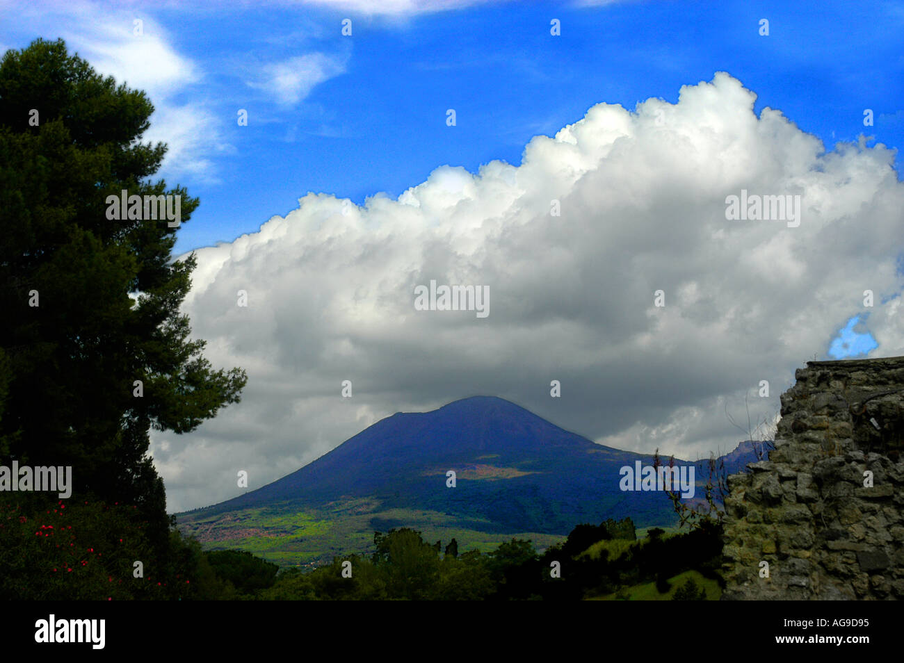 Mount Vesuvius seen from Pompeii Italy Stock Photo - Alamy