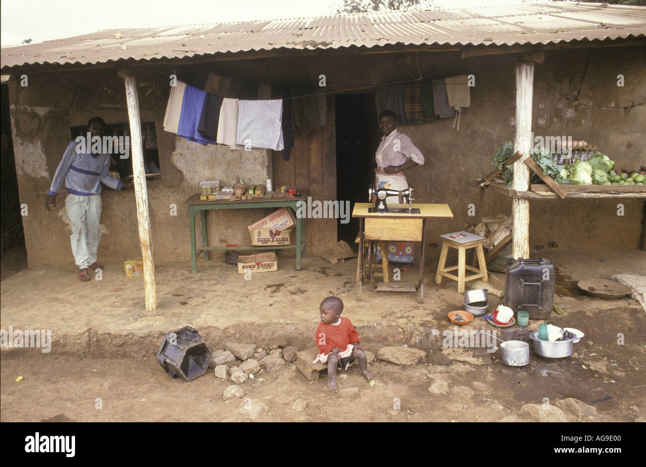 Kenya africa kibera town nairobi hi-res stock photography and images ...