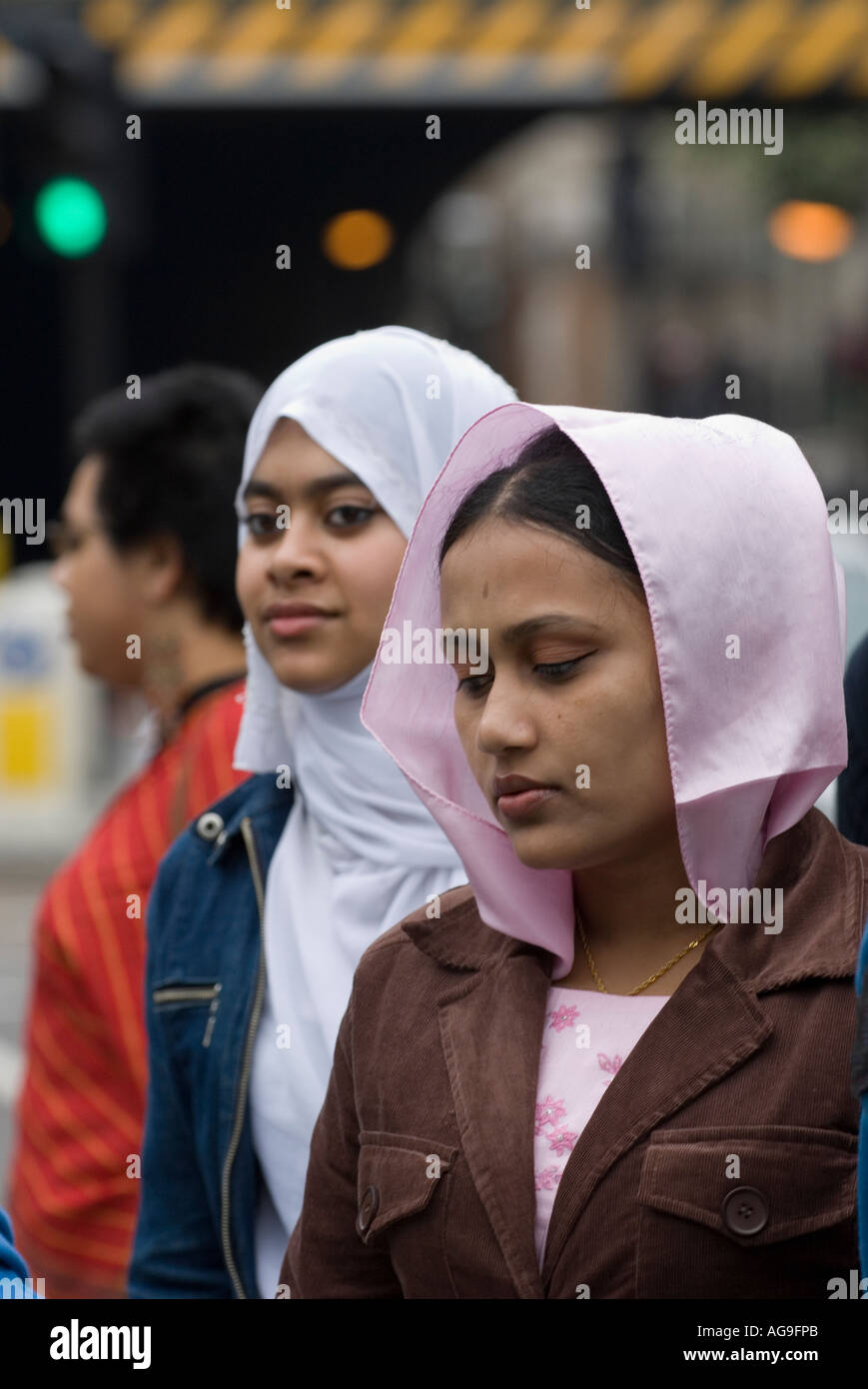 Different styles of wearing a muslim headscarf Stock Photo - Alamy