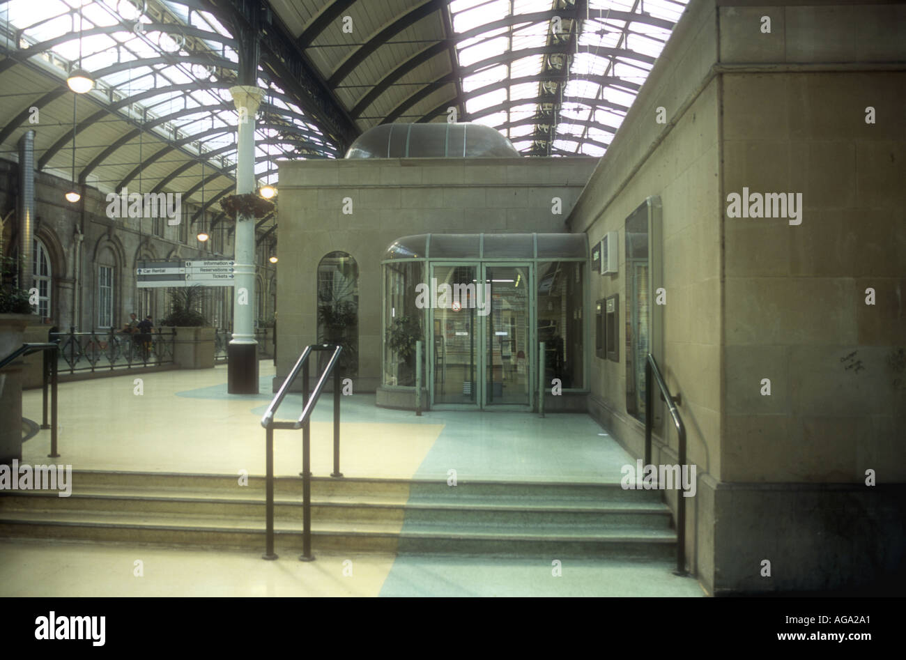 Paragon Railway Station Booking Hall Hull East Yorkshire Stock Photo ...