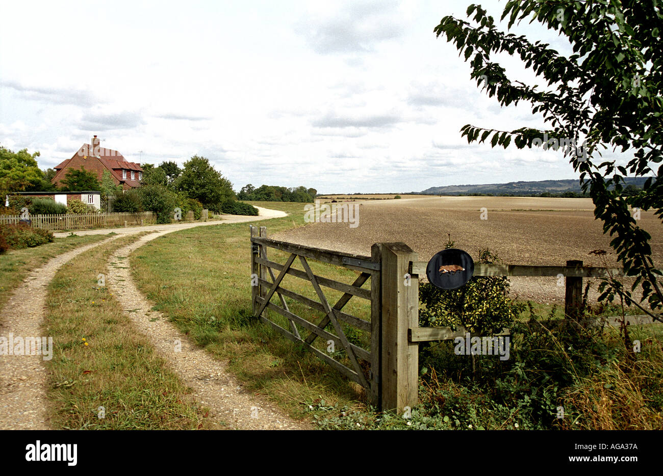 Gate in English countryside Stock Photo - Alamy