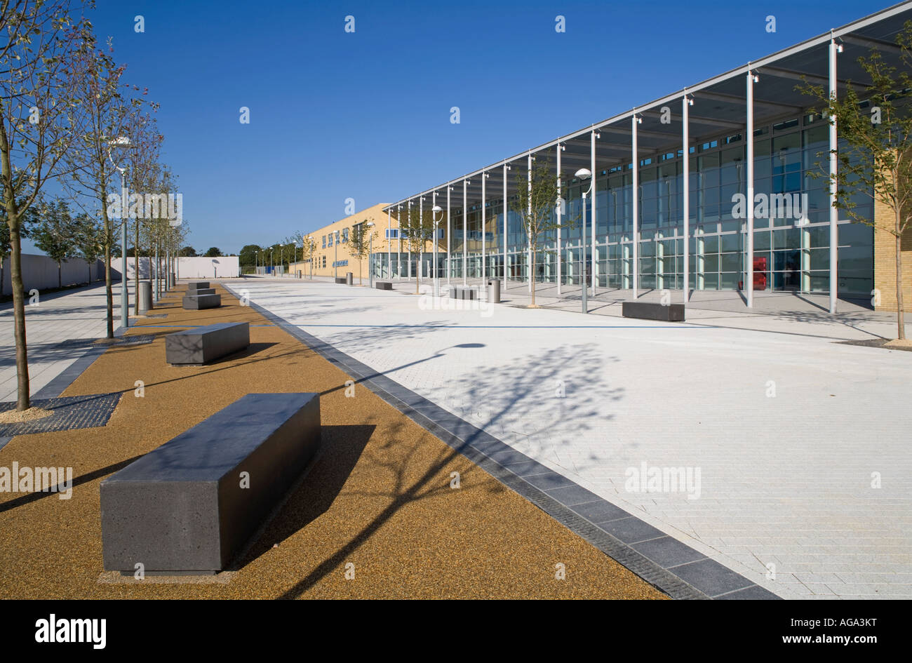 Everest Community college, Basingstoke Stock Photo - Alamy