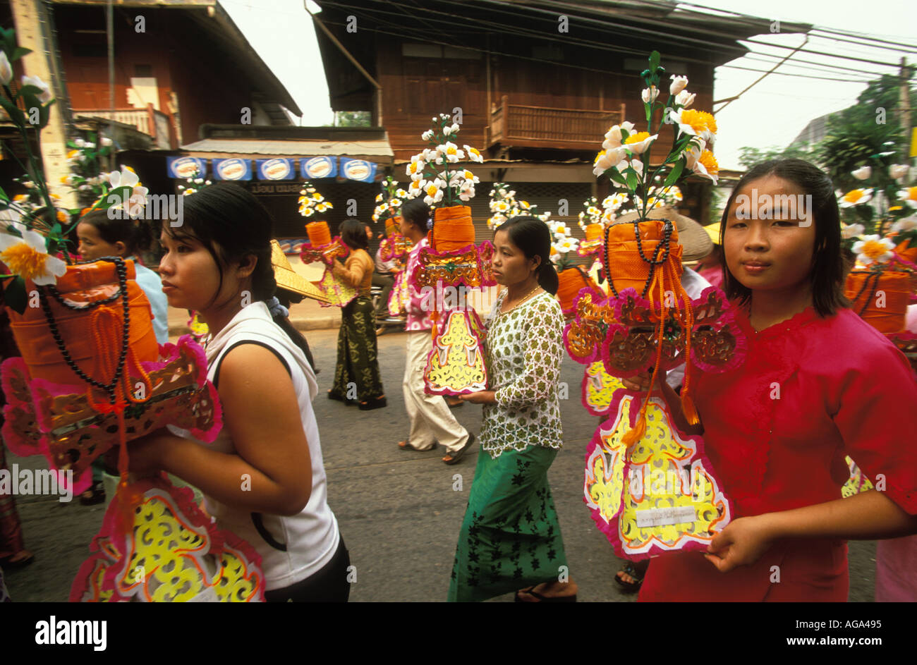 Ordination women hi-res stock photography and images - Alamy