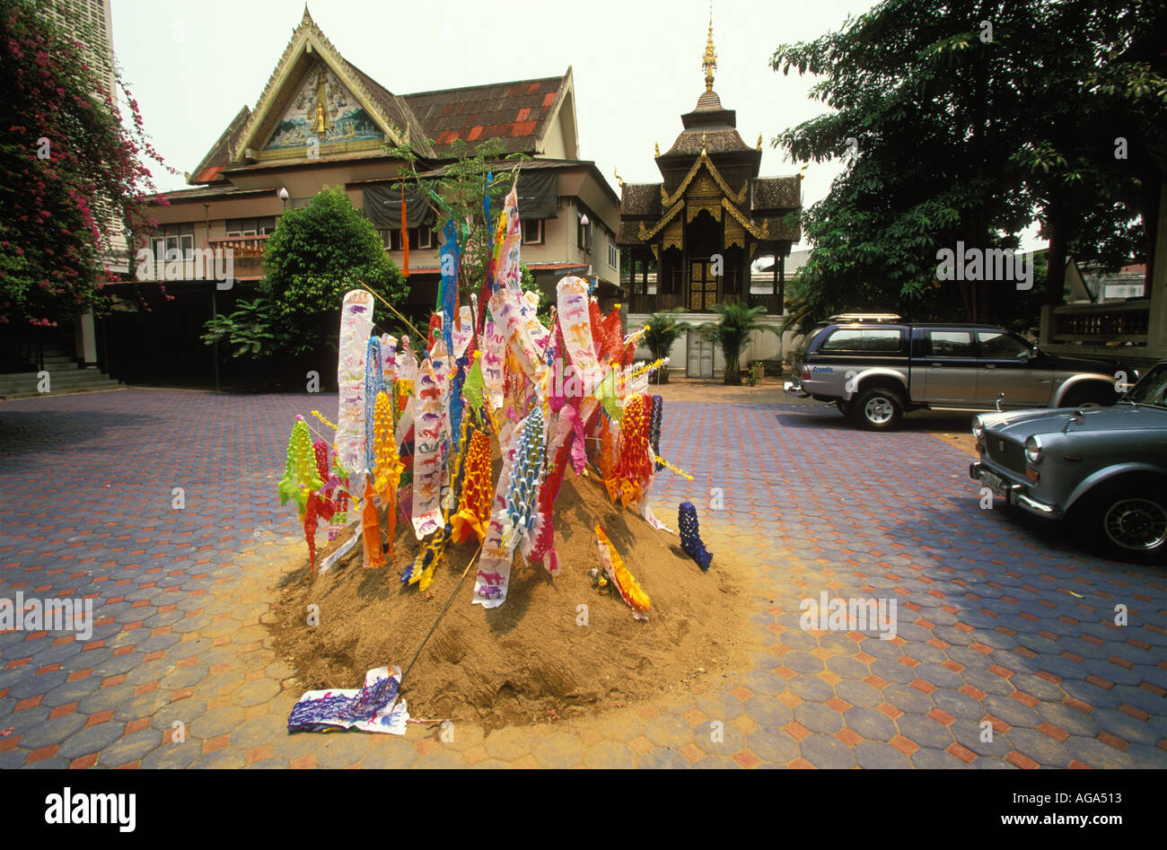 Songkran decorations hi-res stock photography and images - Alamy