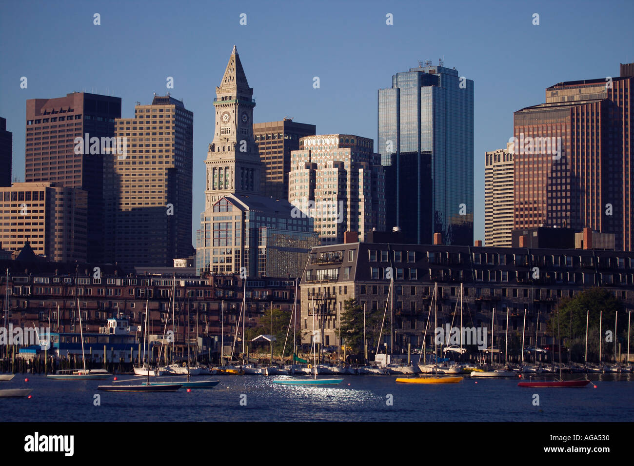 Boston harbor city skyline hi-res stock photography and images - Alamy
