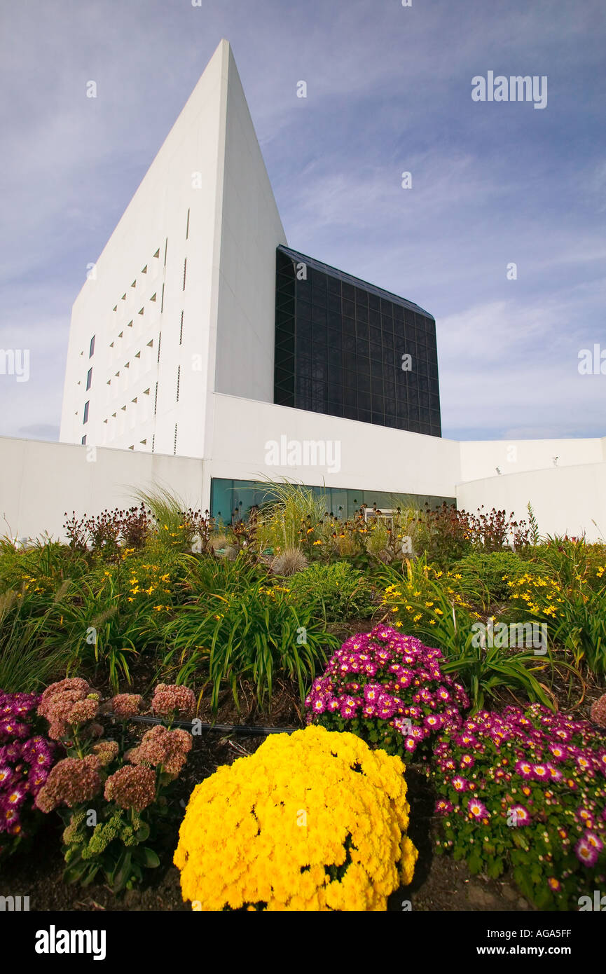 Exterior view of John F Kennedy Presidential Library and Museum Boston ...