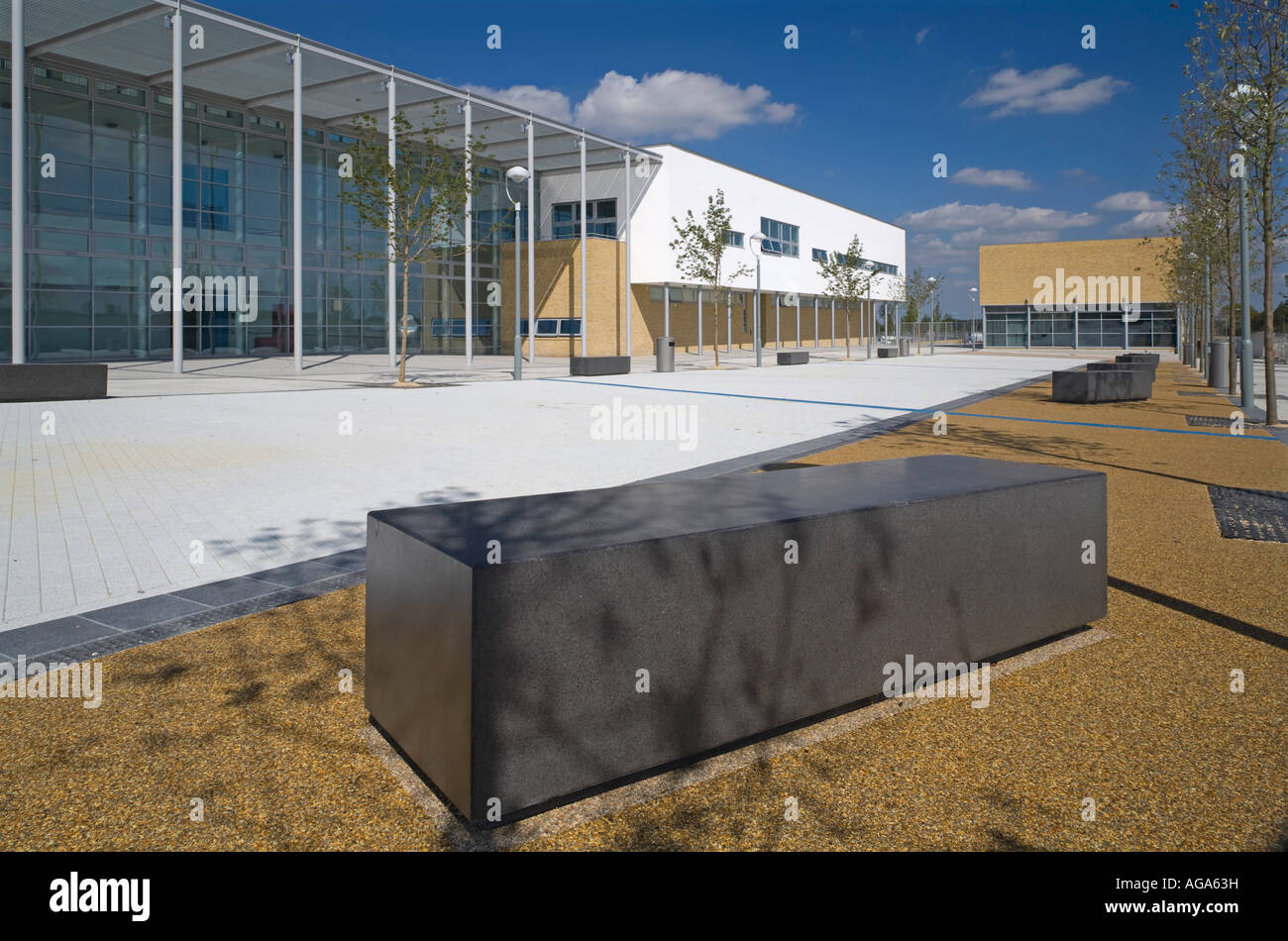 Everest Community college, Basingstoke Stock Photo - Alamy