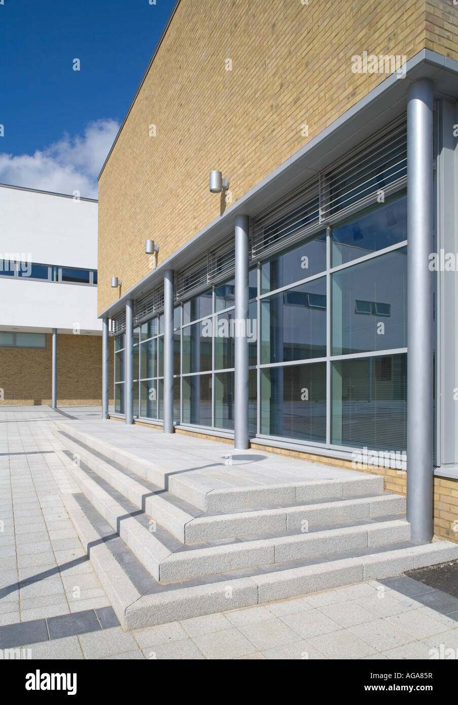 Everest Community college, Basingstoke Stock Photo - Alamy