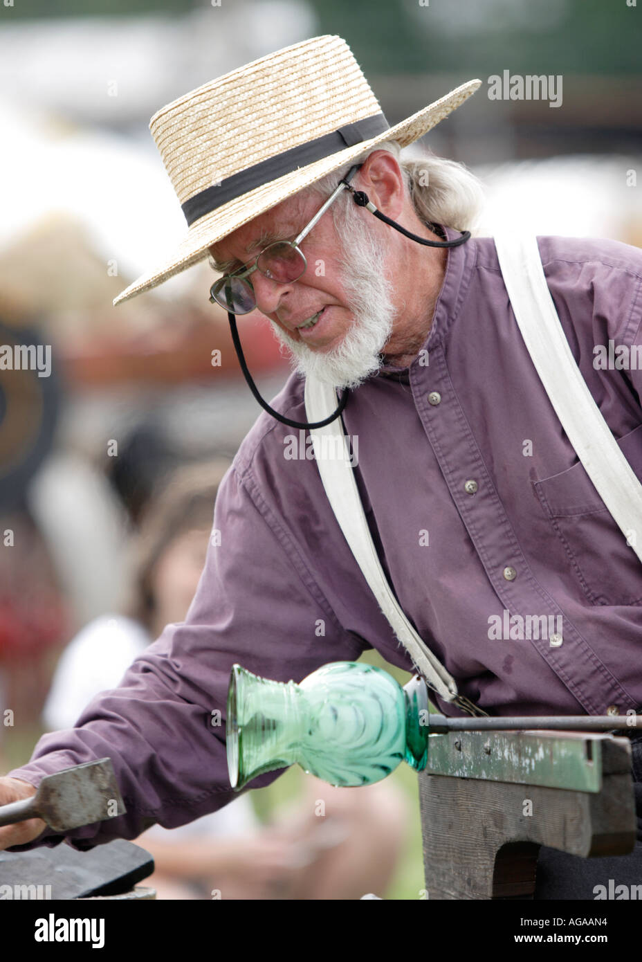 Glass Blower making a vase Stock Photo - Alamy