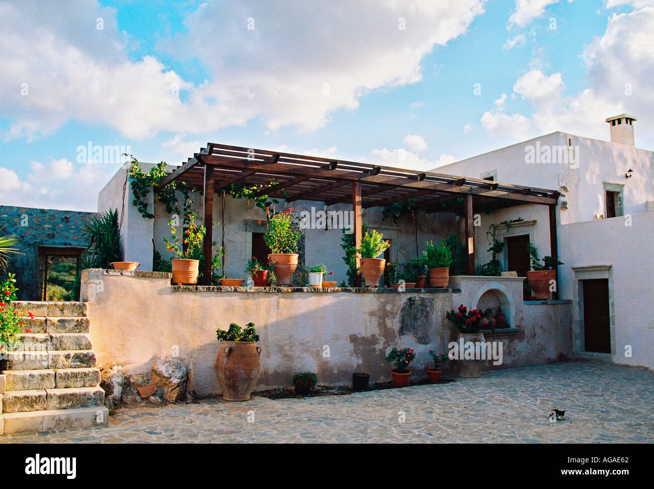 Traditional houses in Crete Stock Photo - Alamy