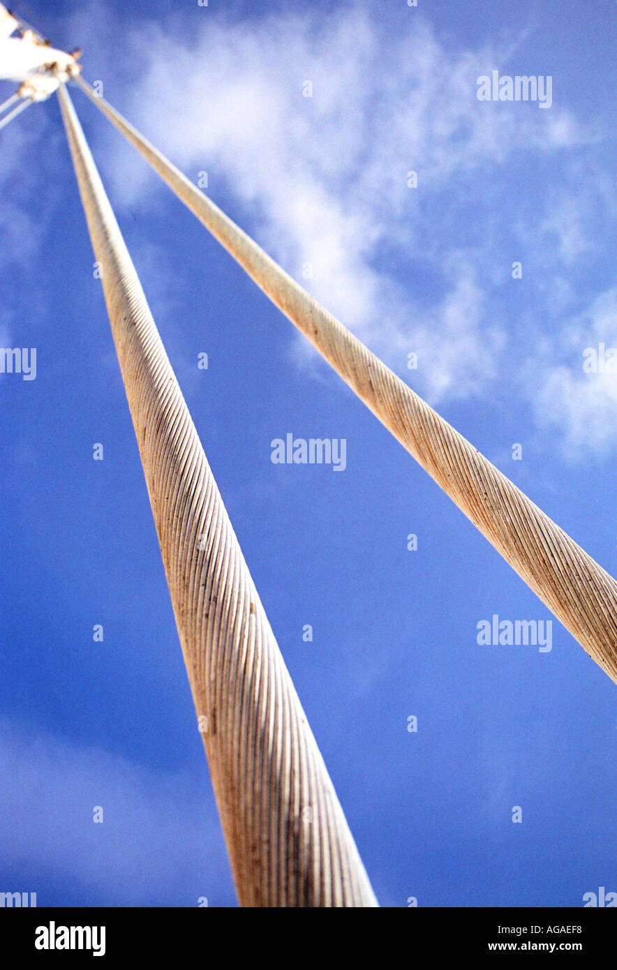 Continuous cable hi-res stock photography and images - Alamy