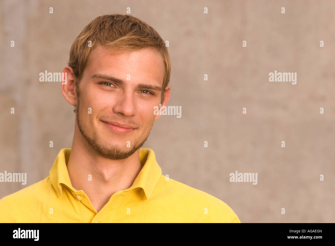 headshot of friendly young man Stock Photo - Alamy