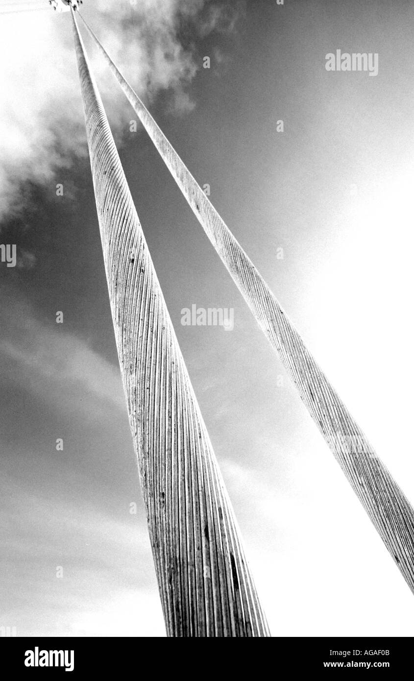 Continuous cable hi-res stock photography and images - Alamy