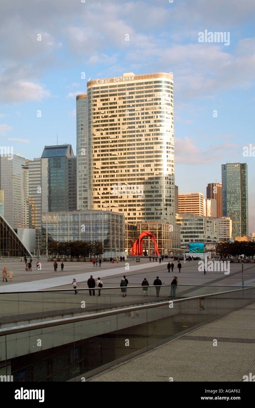 Paris La Defense concourse and business area modern architecture The ...