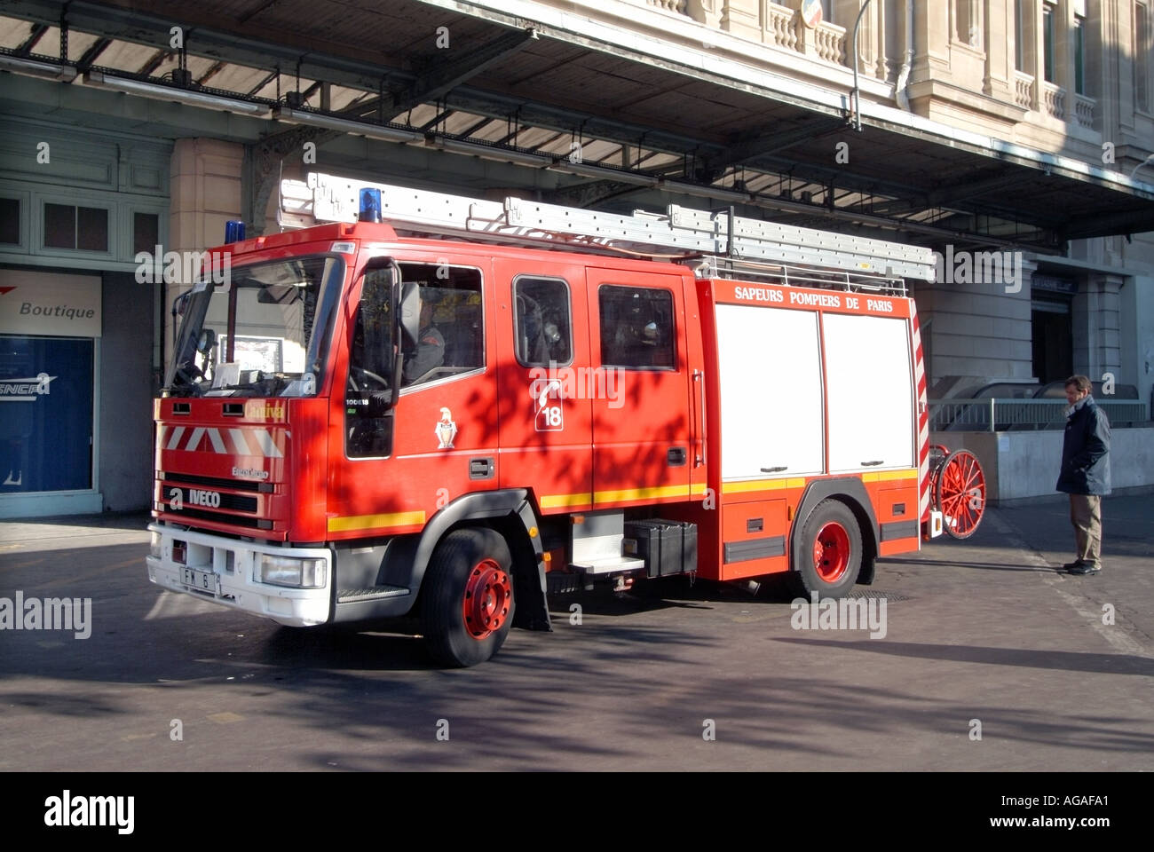 Paris Fire Brigade Stock Photos & Paris Fire Brigade Stock Images - Alamy