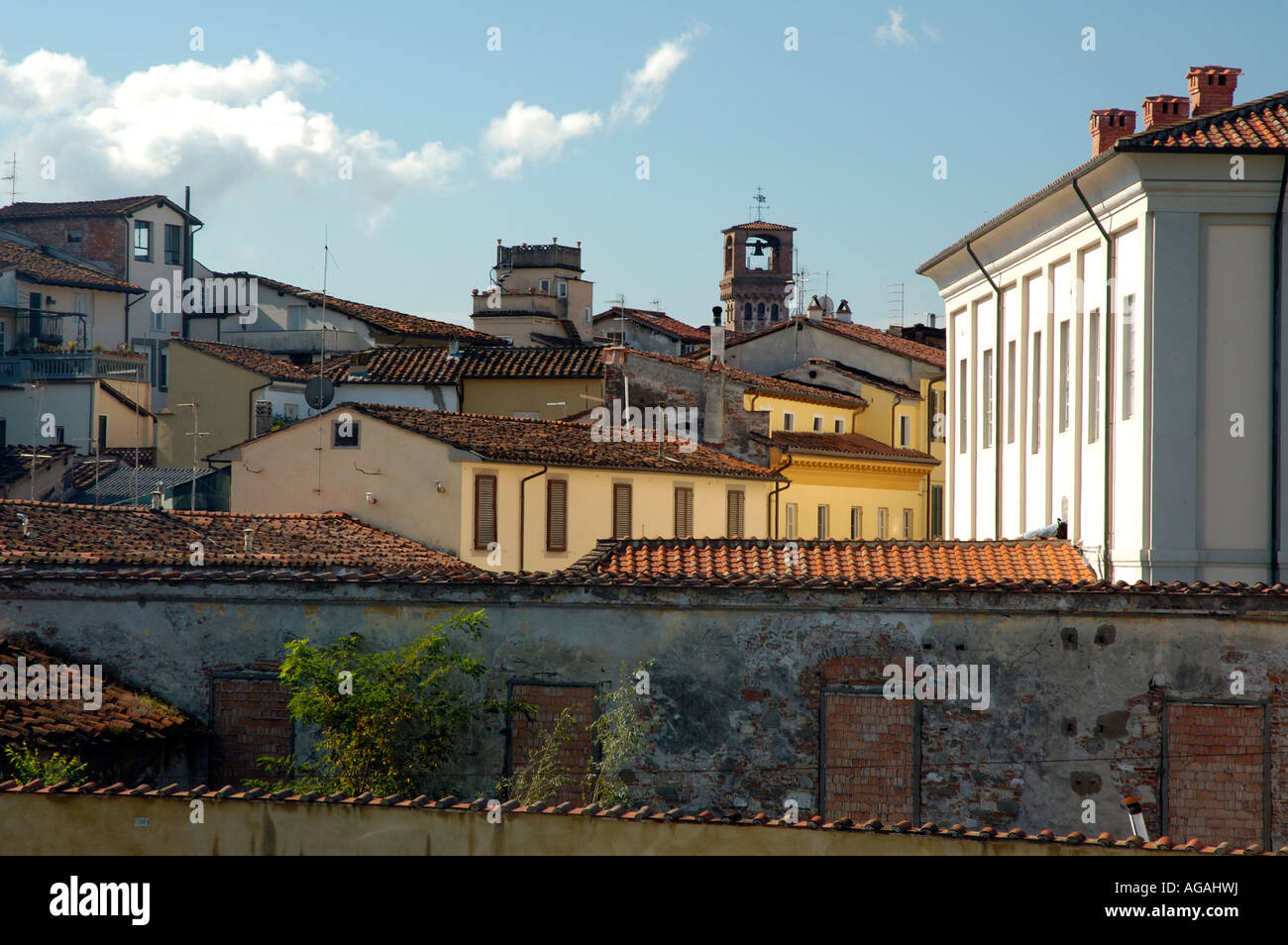 Lucca, Italy, In Morning Sun, buildings, homes, houses Stock Photo - Alamy