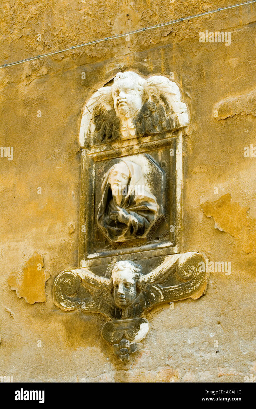 Wall sculpture Venice Italy Stock Photo - Alamy