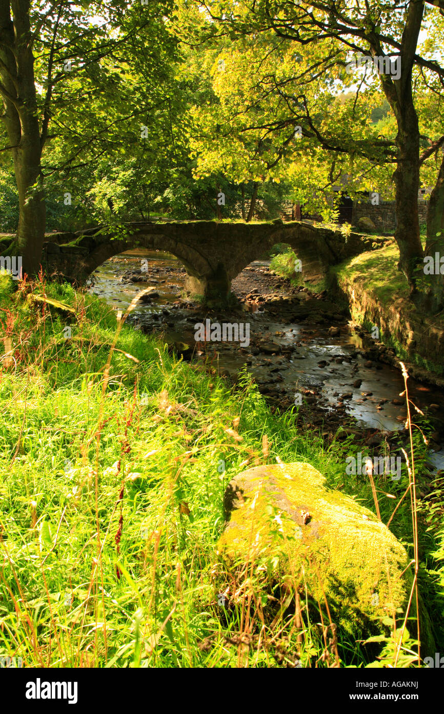 Ancient Packhorse Bridge, Wycoller, Colne, Lancashire, England, UK ...
