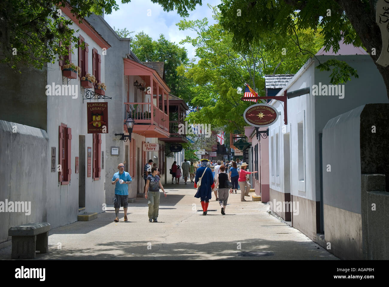 St george street hi-res stock photography and images - Alamy