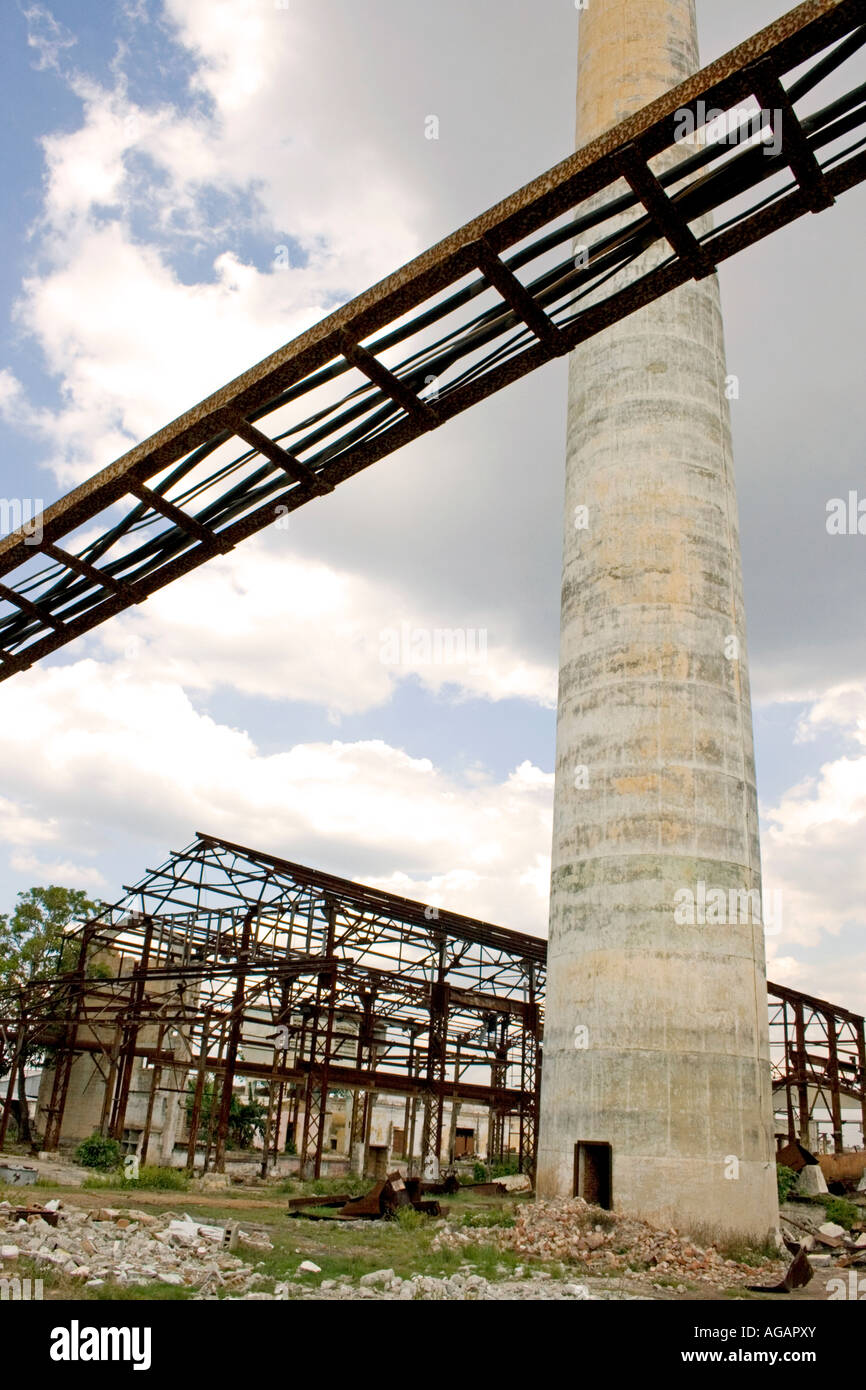 The Central Australia sugar mill, Cuba - now derelict: Castro's HQ ...