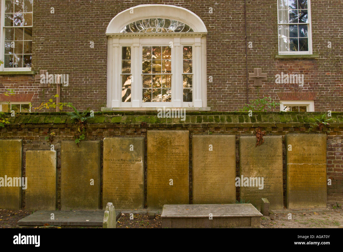 Charleston South Carolina cemetery Stock Photo - Alamy