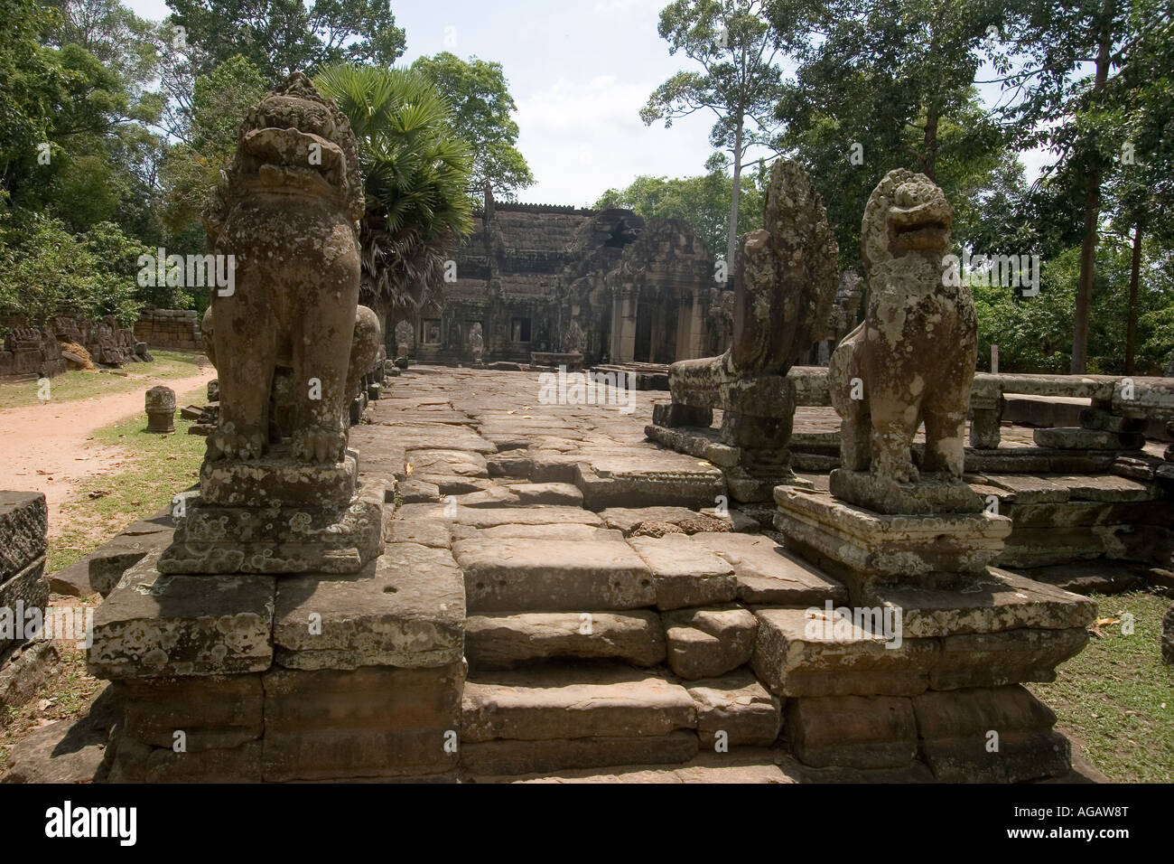 temple at angkor Stock Photo - Alamy