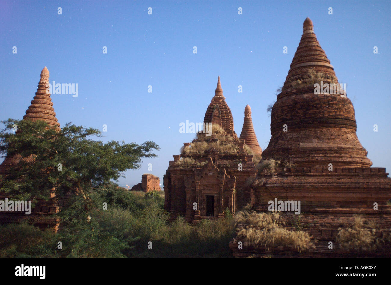 Bagan night stars hi-res stock photography and images - Alamy