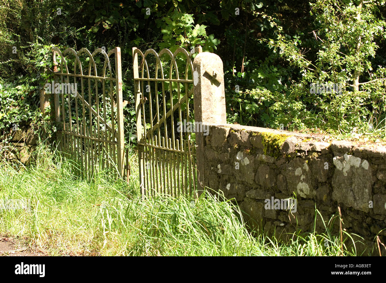 gate, wall, Ireland, Irish, fence Stock Photo - Alamy