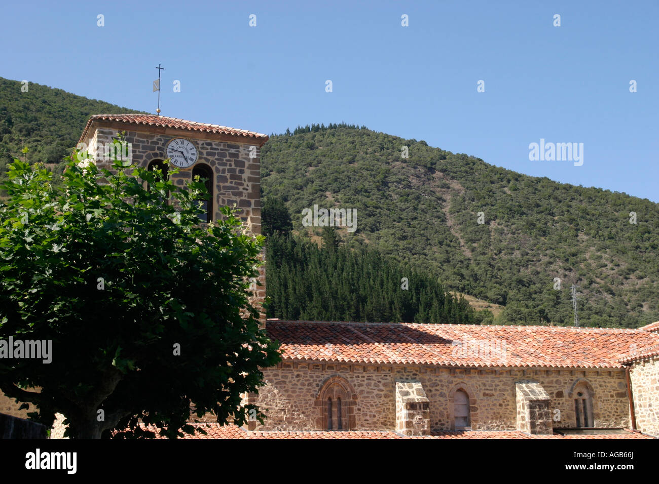 Potes, market town in Cantabria, Picos de Europa, Spain Stock Photo - Alamy