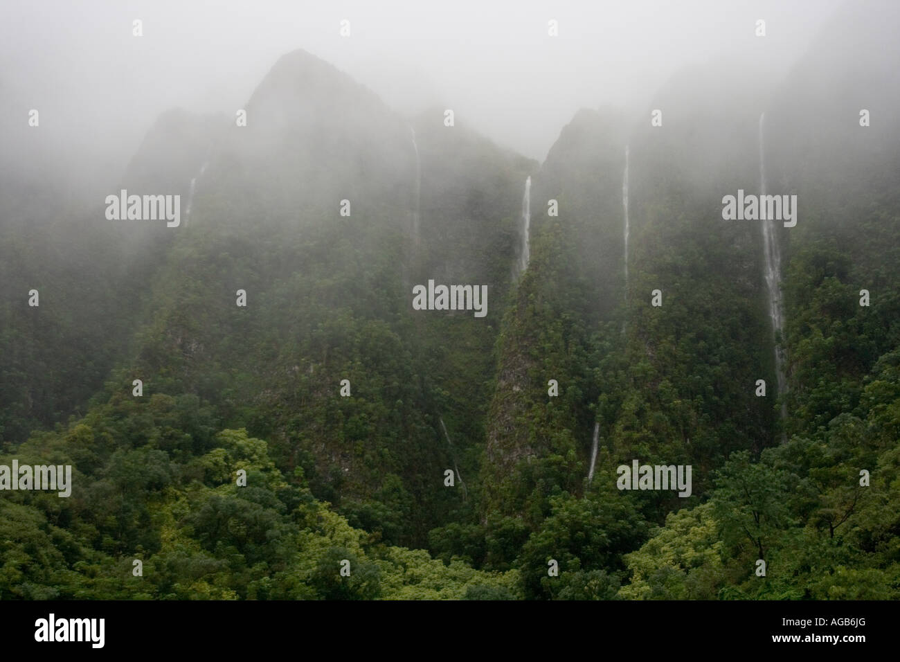 Waterfalls Koolau Mountains Oahu Hawaii Stock Photo - Alamy