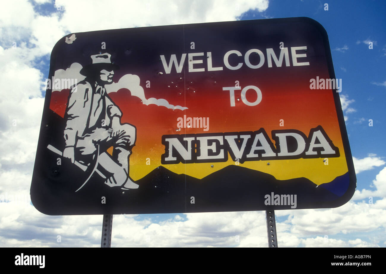 Nevada state line sign Stock Photo - Alamy