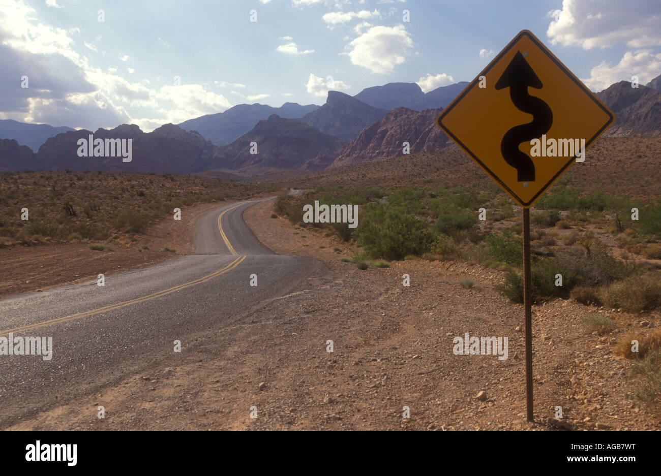 Windy road in Nevada USA Stock Photo - Alamy