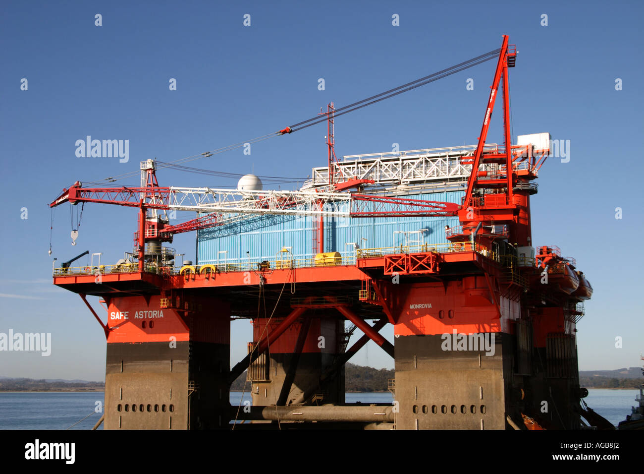 Offshore oil rig australia hi-res stock photography and images - Alamy