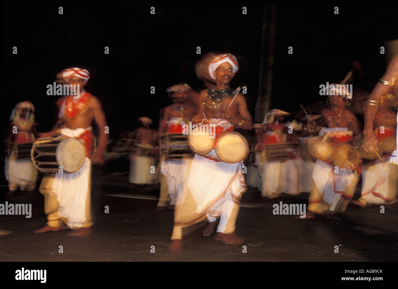 Sri Lanka Colombo, People dancing at Peharera Festival Stock Photo - Alamy