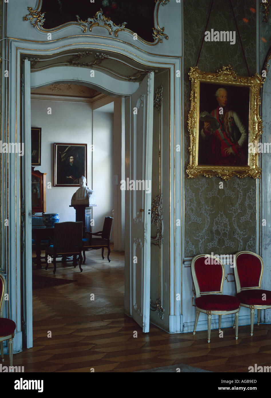 Prague castle interiors hi-res stock photography and images - Alamy