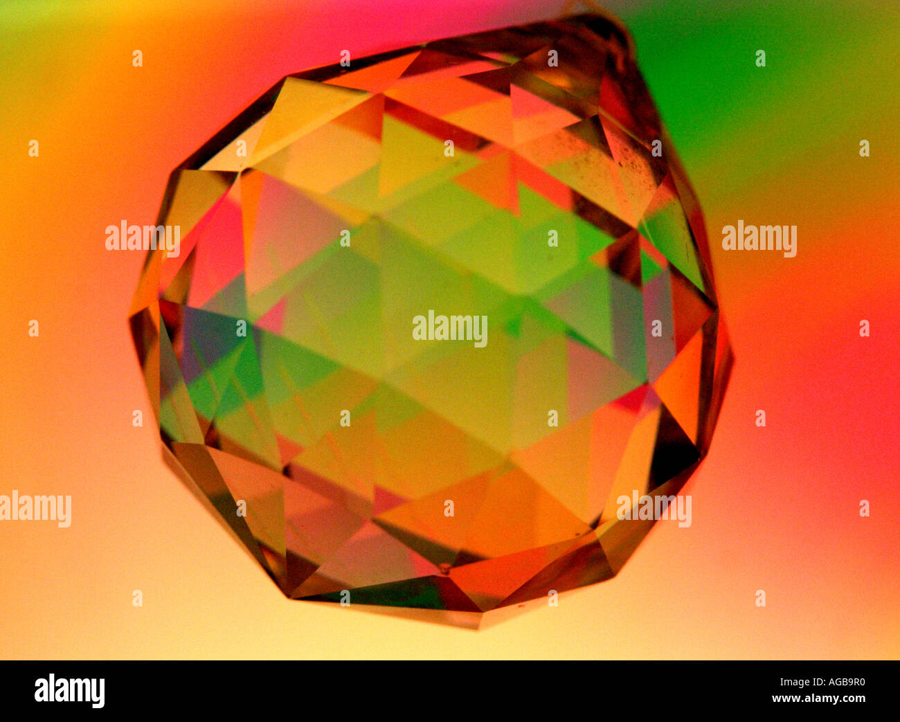 Refracted coloured light hi-res stock photography and images - Alamy
