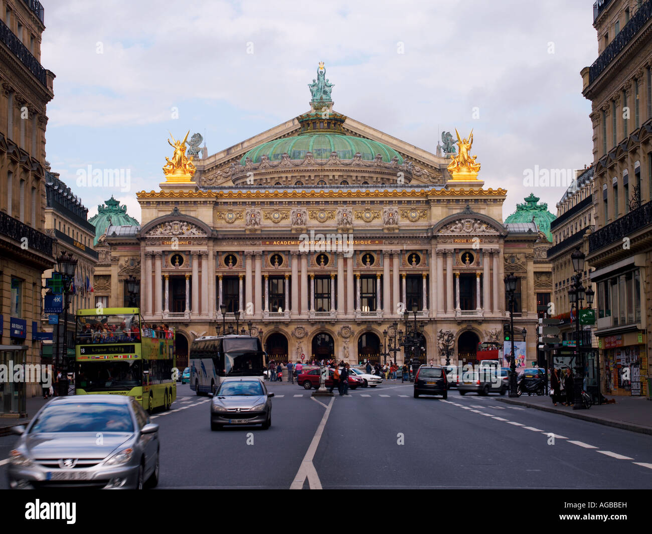 House building paris national hi-res stock photography and images - Alamy