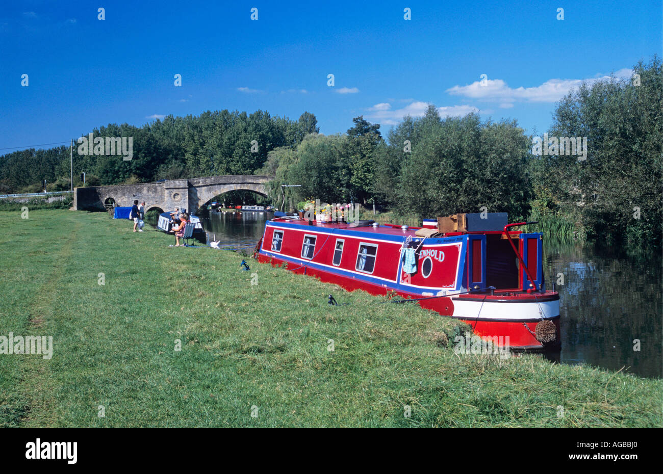 Lechlade canal hi-res stock photography and images - Alamy