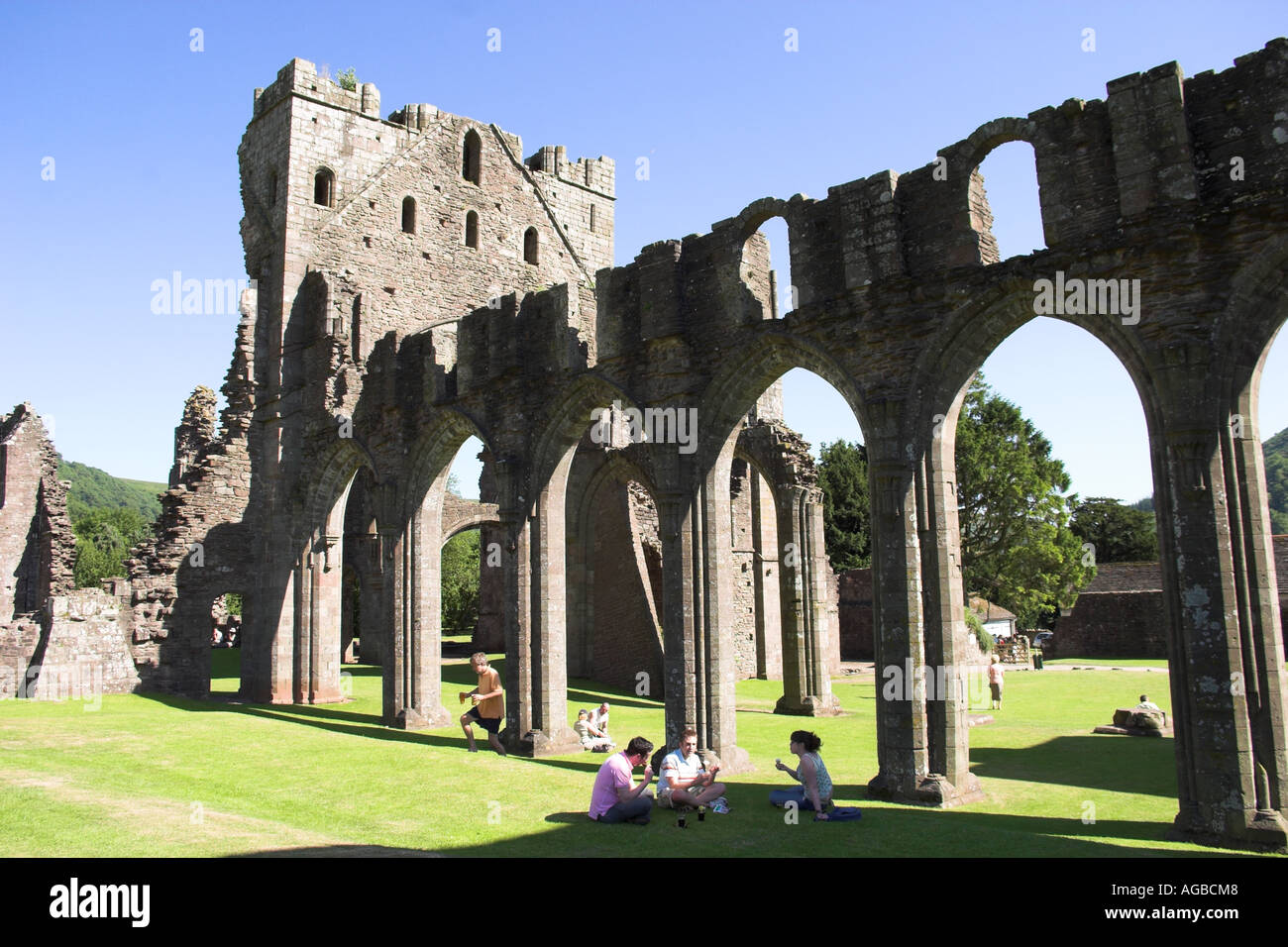 Llanthony priory blue sky hi-res stock photography and images - Alamy