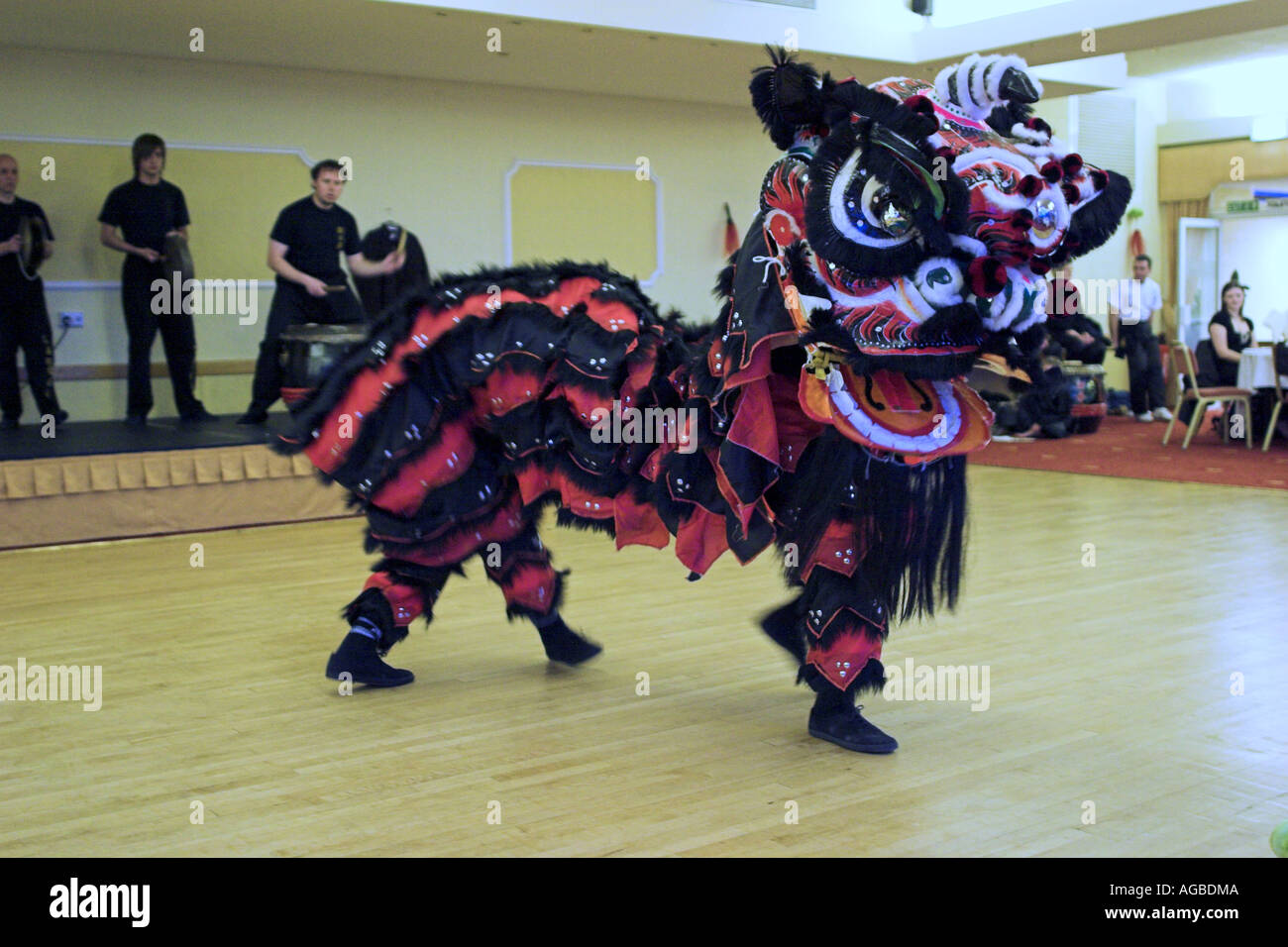 Chinese Lion Dance Stock Photo - Alamy