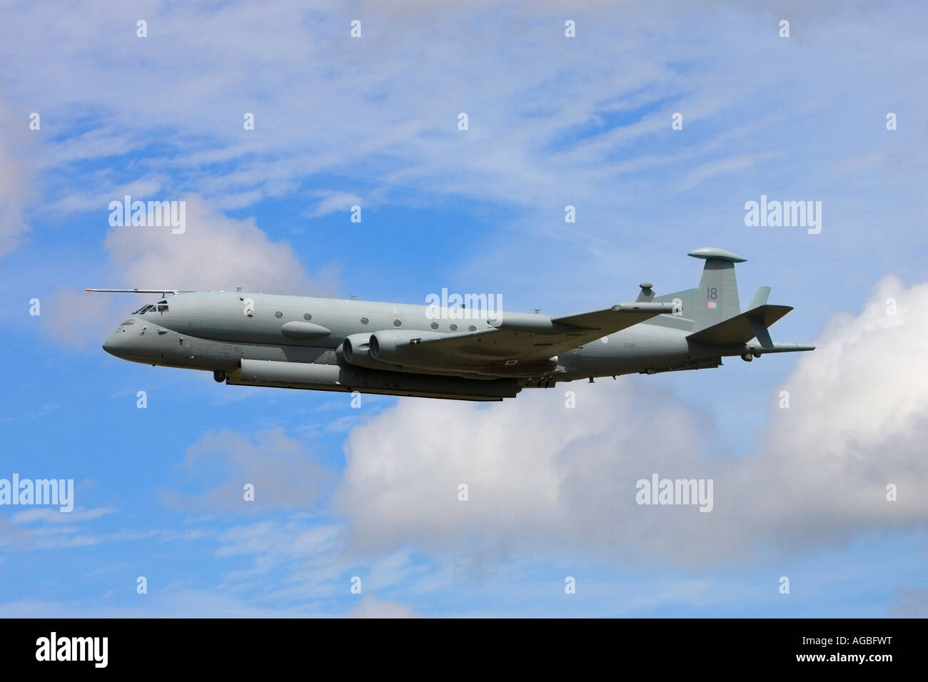 Hawker Siddeley Nimrod surveillance Aeroplane Stock Photo - Alamy