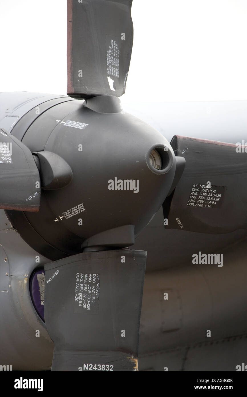engine prop propeller aeroplane aviation military Stock Photo - Alamy