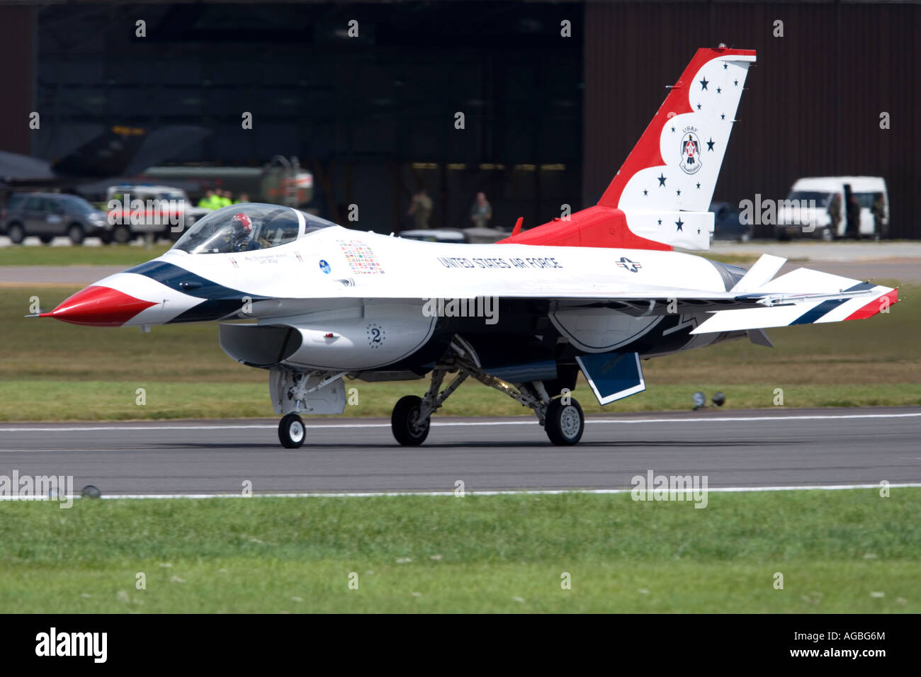 The Thunderbirds US USAF Air Force Acrobatic Team Stock Photo - Alamy