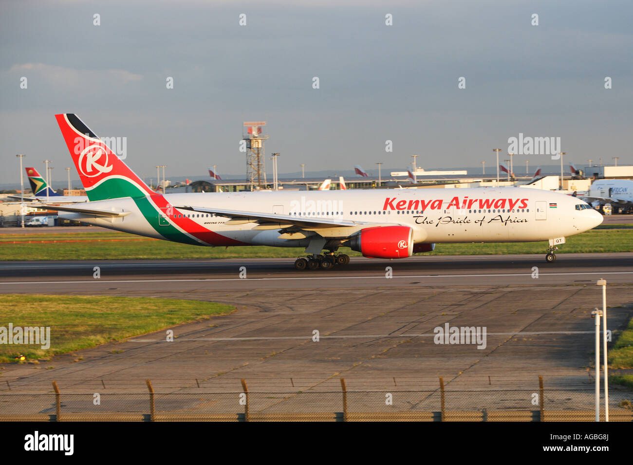 Kenya airways plane hi-res stock photography and images - Alamy