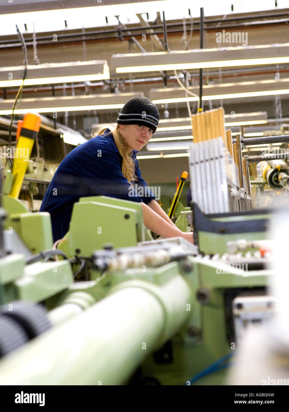 Young textile mill worker hi-res stock photography and images - Alamy